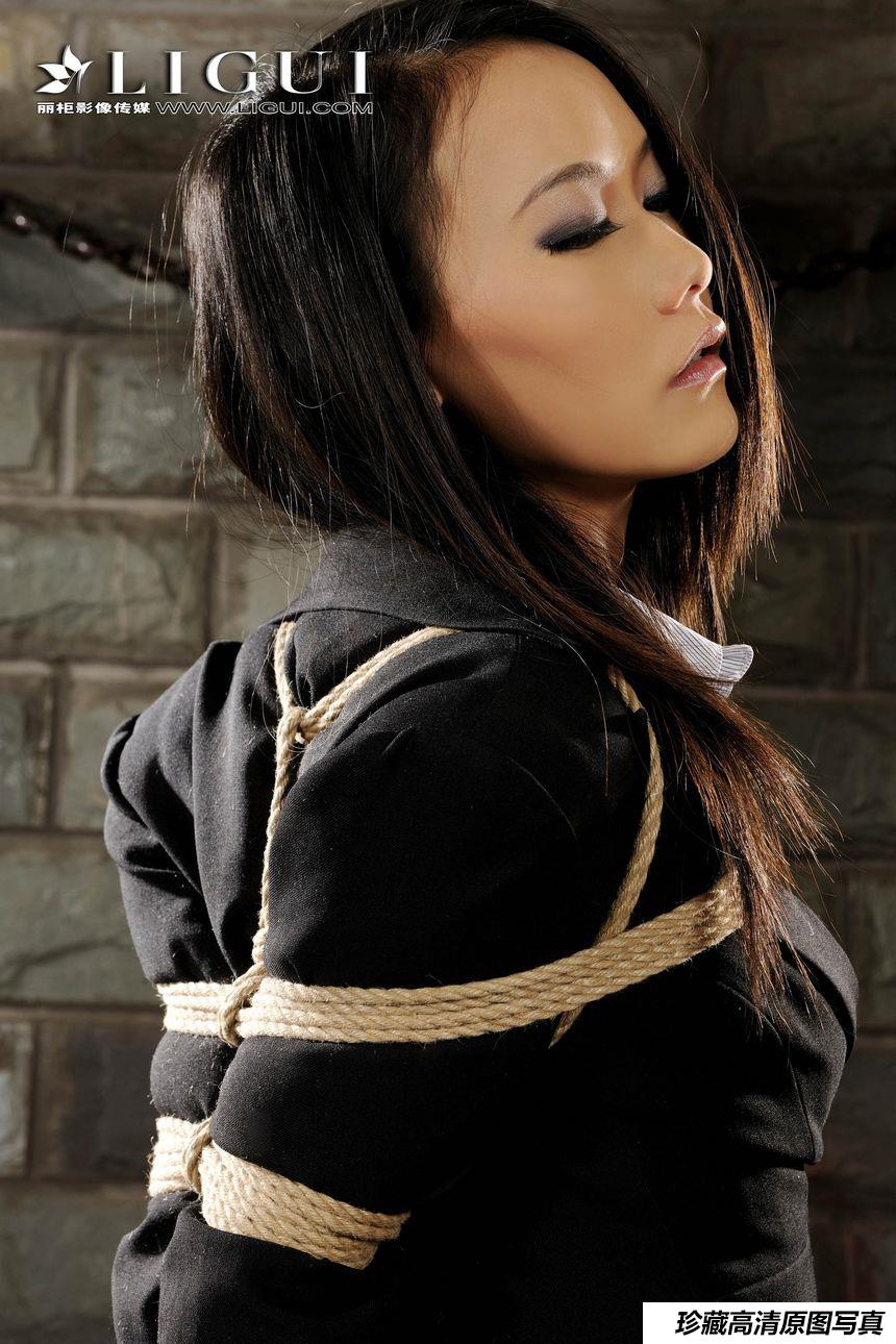 [Ligui丽柜] 2018.11.04 网络丽人 Model 白云 [43+1P/42.6M]-绅士图
